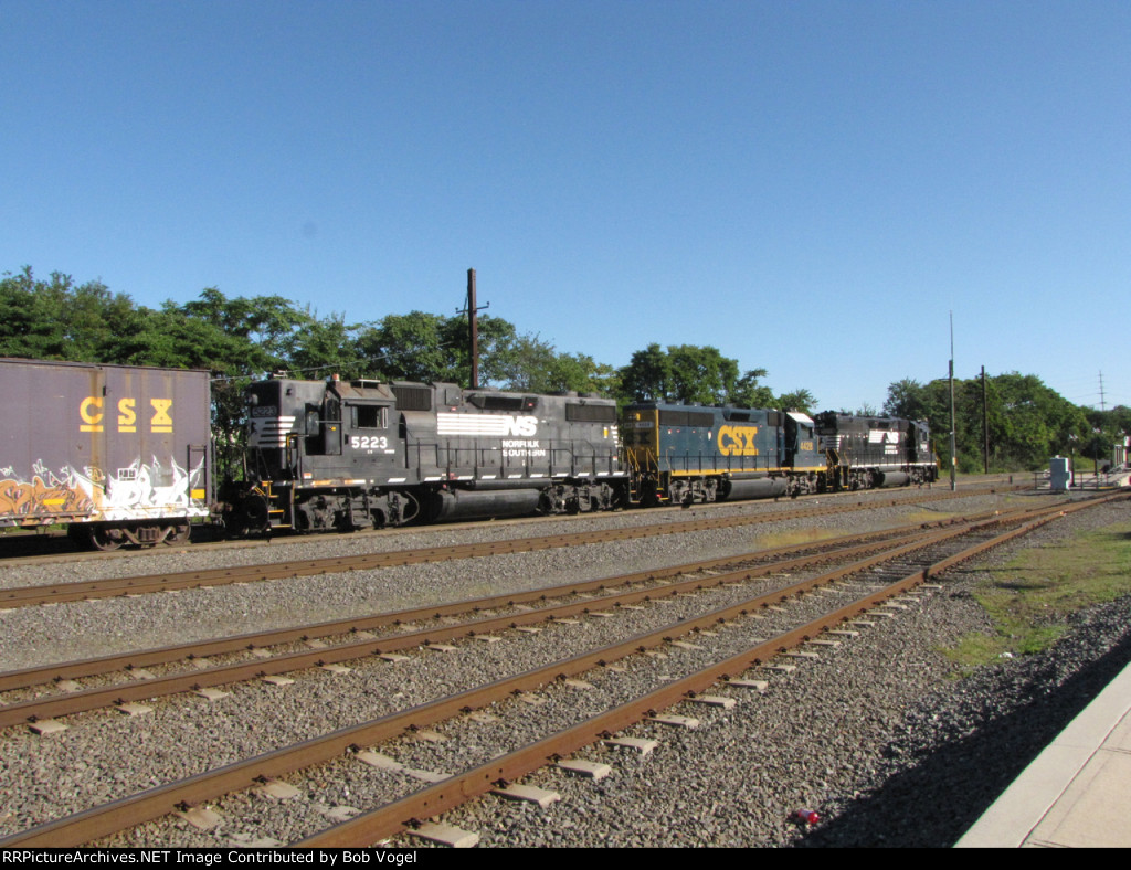 NS 5223, CSX 4428, NS 5019